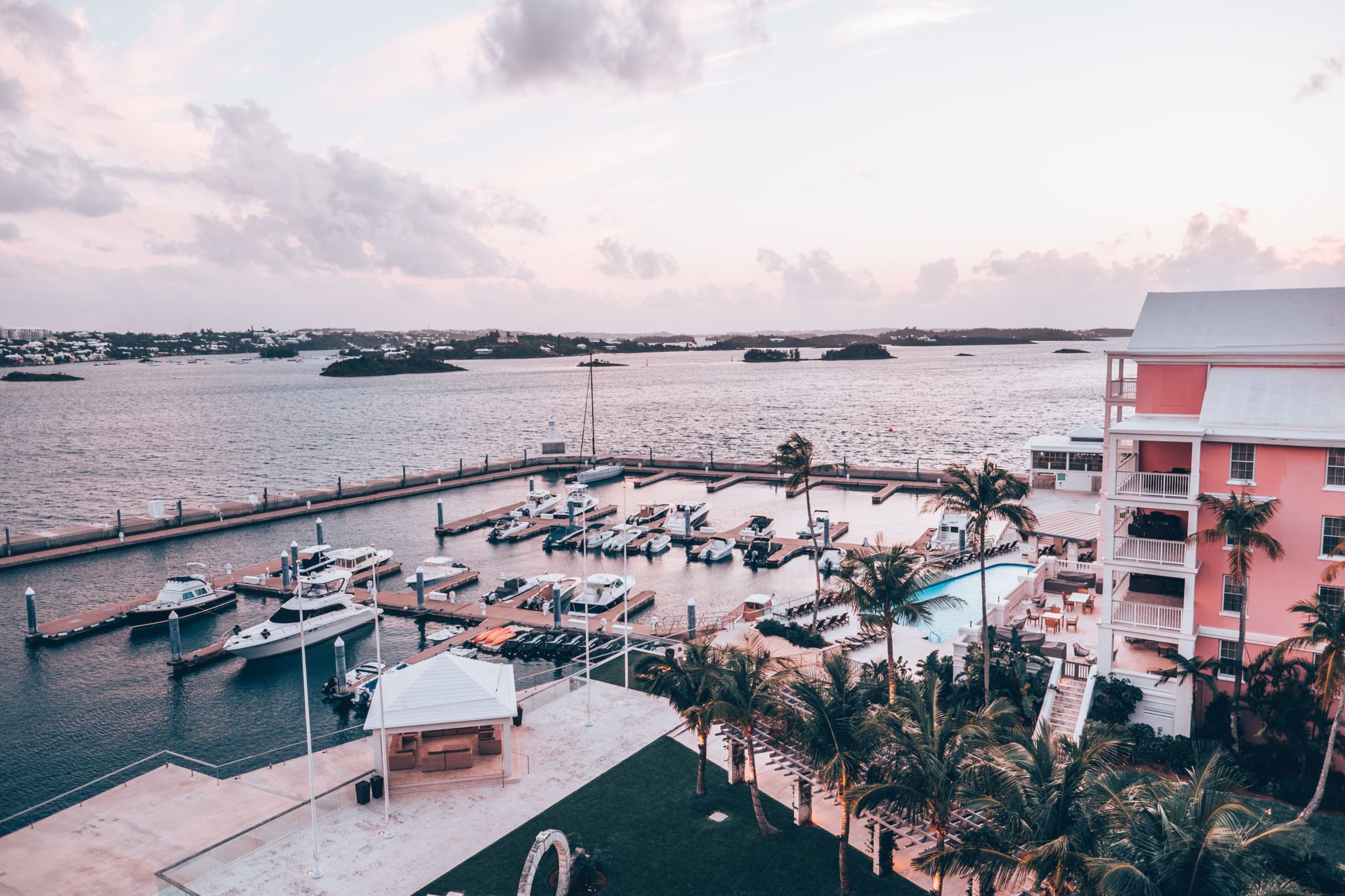 Hamilton Princess & Beach Club: Your Pink Paradise - cherrielynn